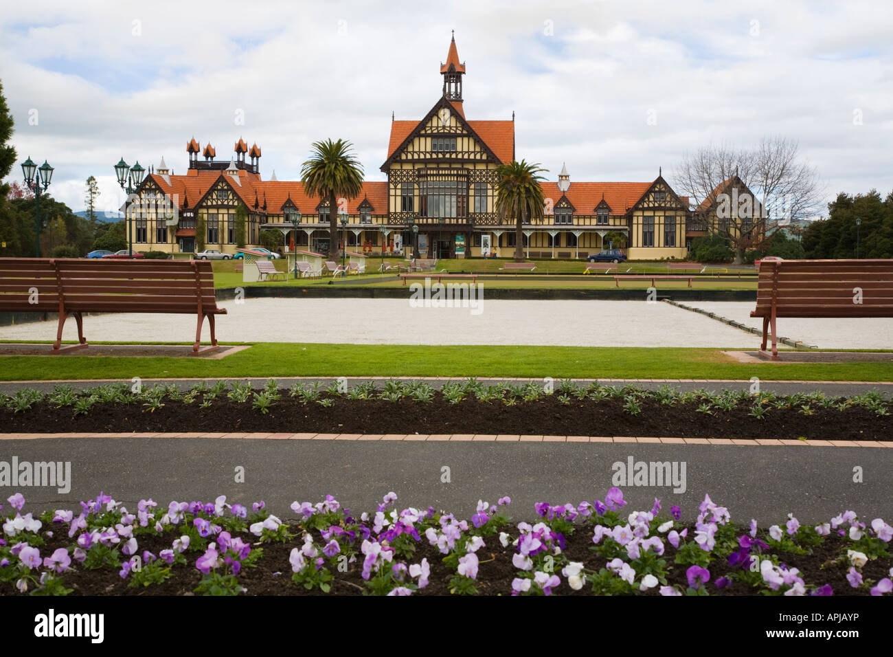 Rotorua public government gardens hi-res stock photography and images ...