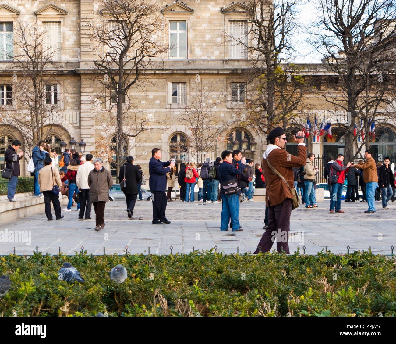 Place du parvis notre dame hi-res stock photography and images - Alamy