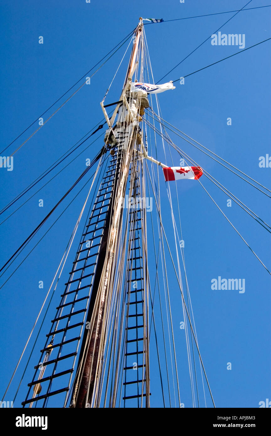 Highlander boat hi-res stock photography and images - Alamy