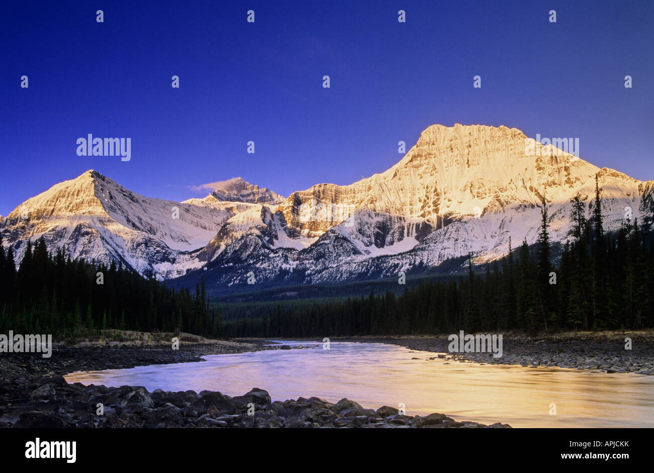 John fryatt hi-res stock photography and images - Alamy