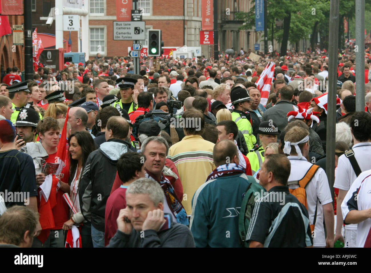 Fa cup final 2006 hi-res stock photography and images - Alamy