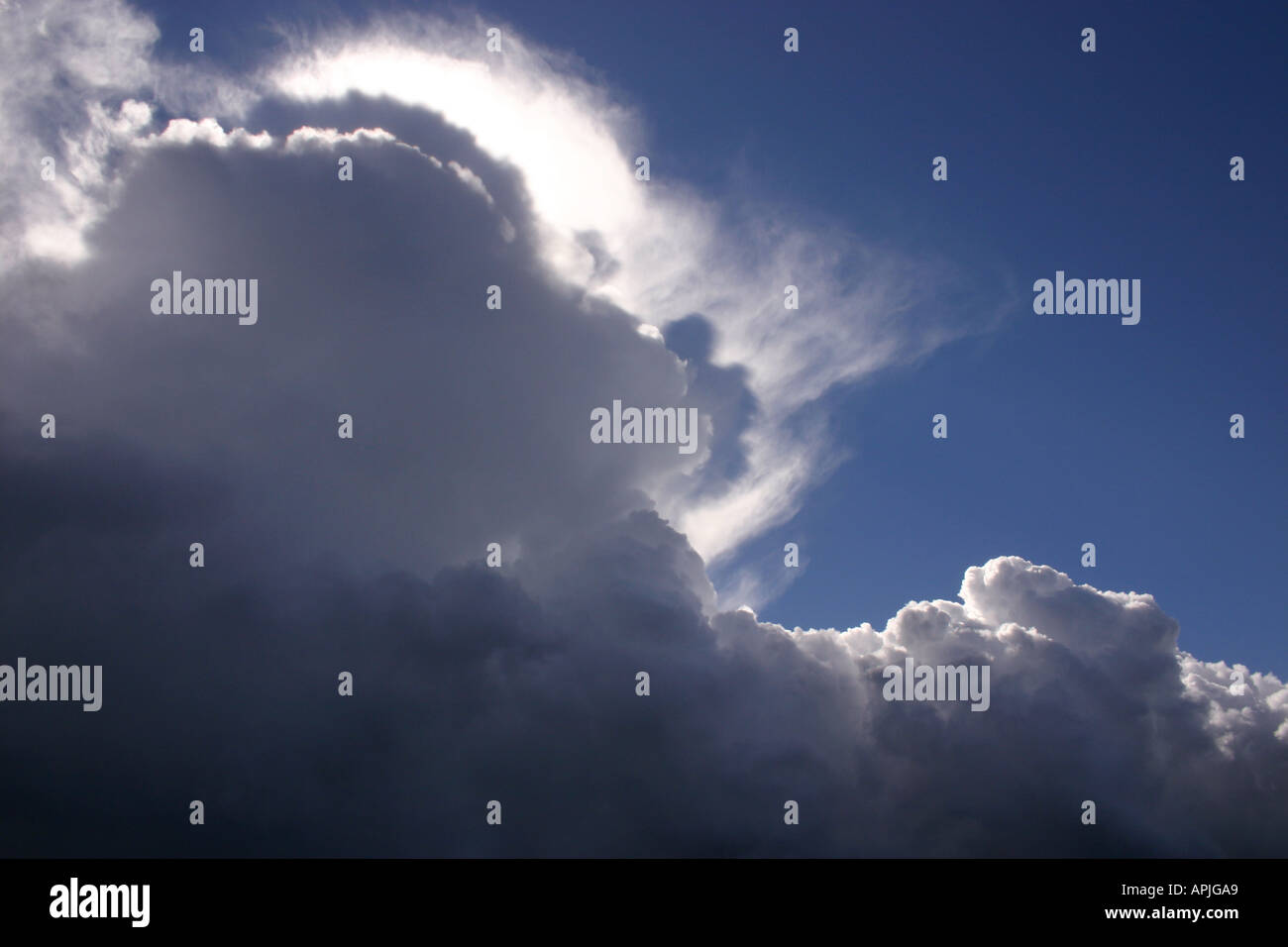 Every cloud has a silver lining hi-res stock photography and images - Alamy