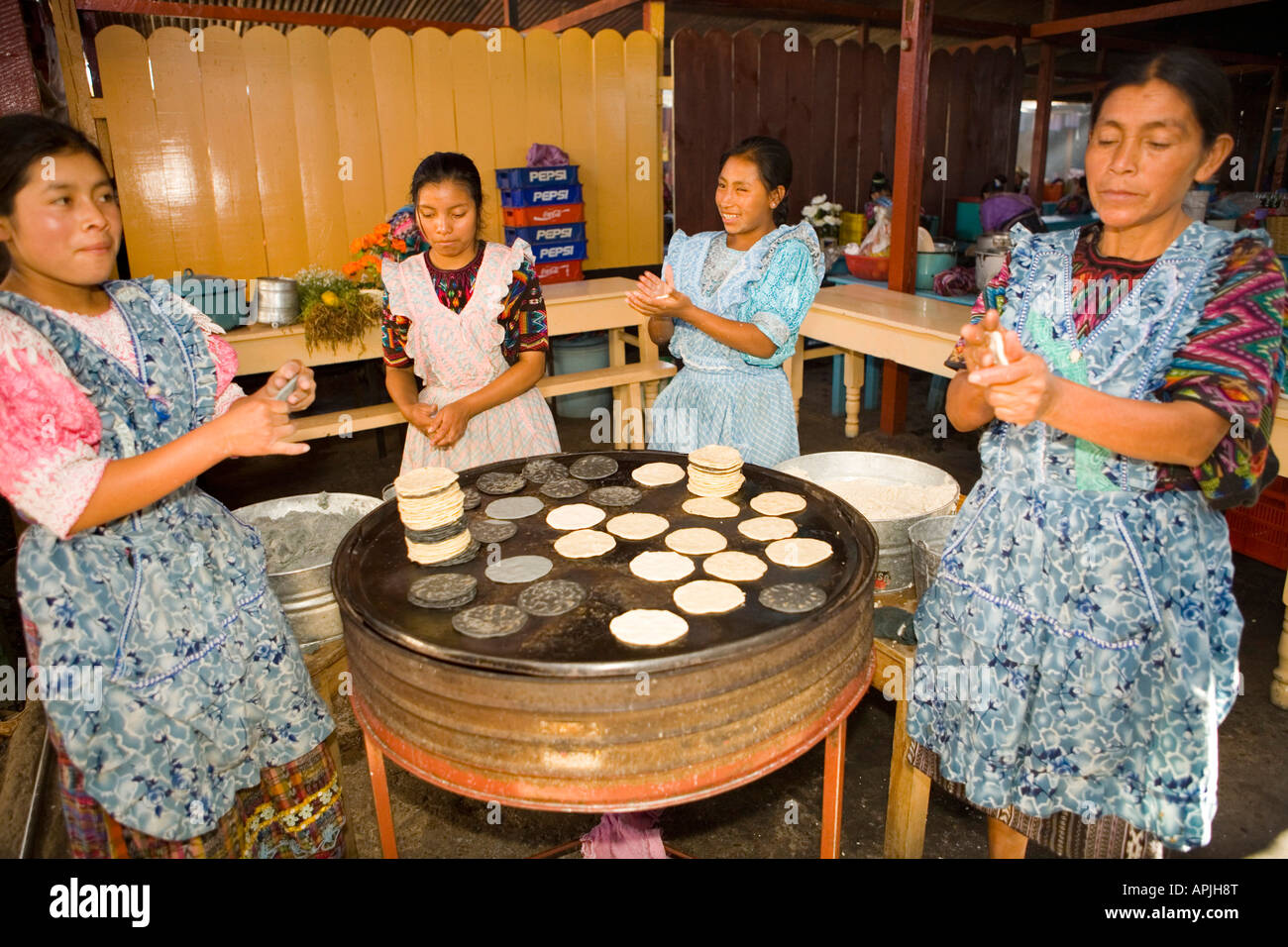 Tortilla Stand Weekly Market Chichicastenango Guatemala Stock Photo - Alamy