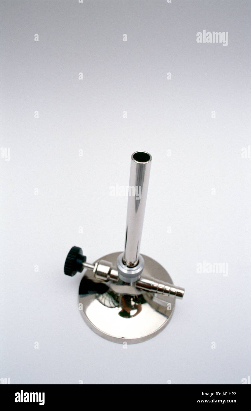 Robert bunsen burner hi-res stock photography and images - Alamy