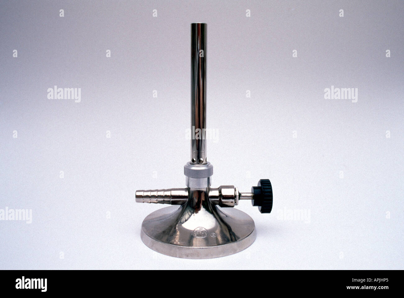Bunsen burner hi-res stock photography and images - Alamy
