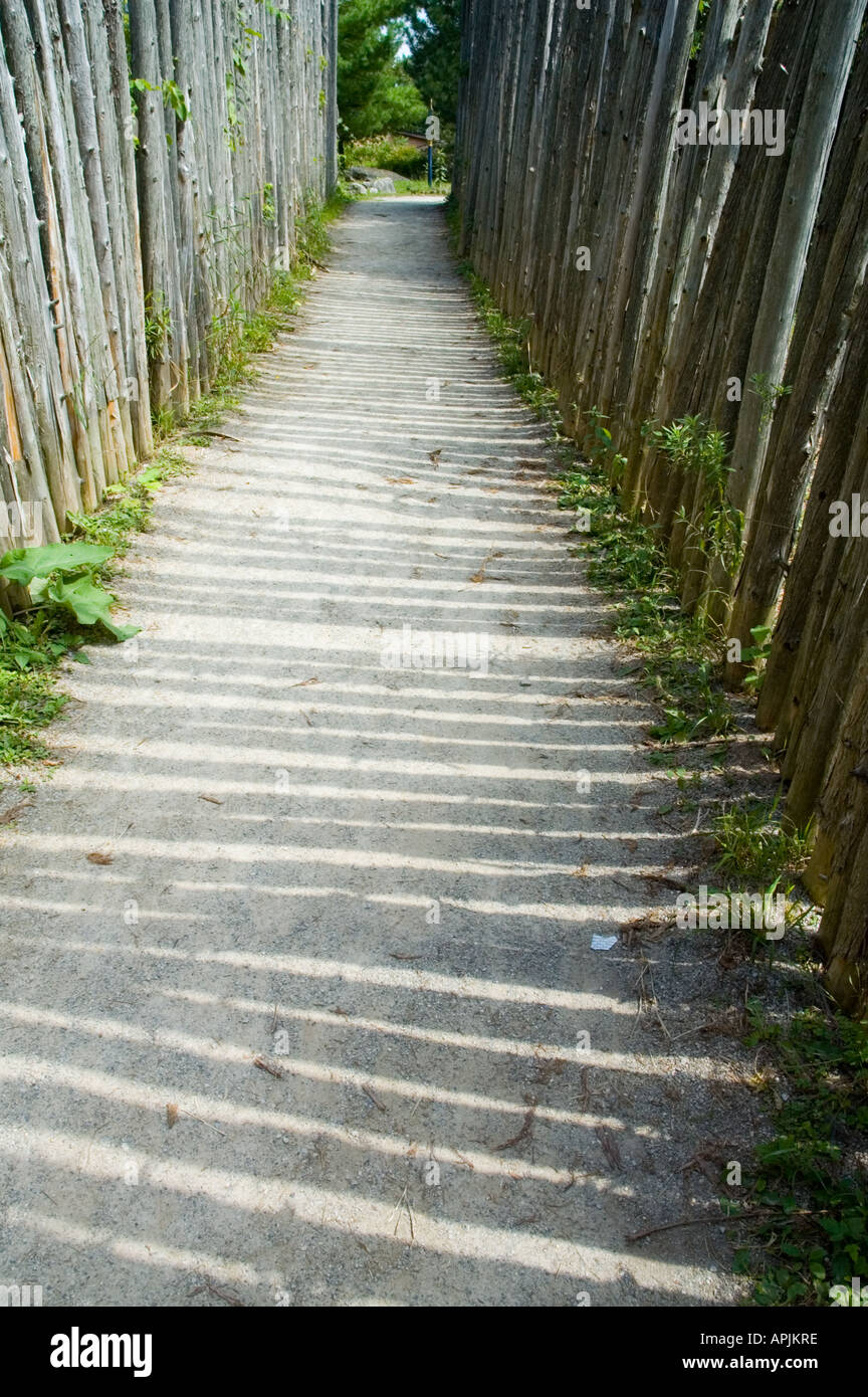 Narrow gravel path hi-res stock photography and images - Alamy