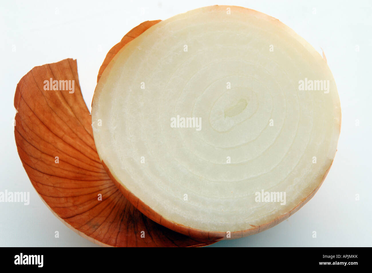 Peel an onion hi-res stock photography and images - Alamy