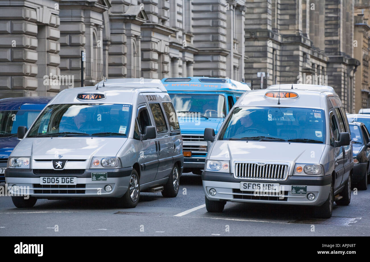 Glasgow taxis hi-res stock photography and images - Alamy