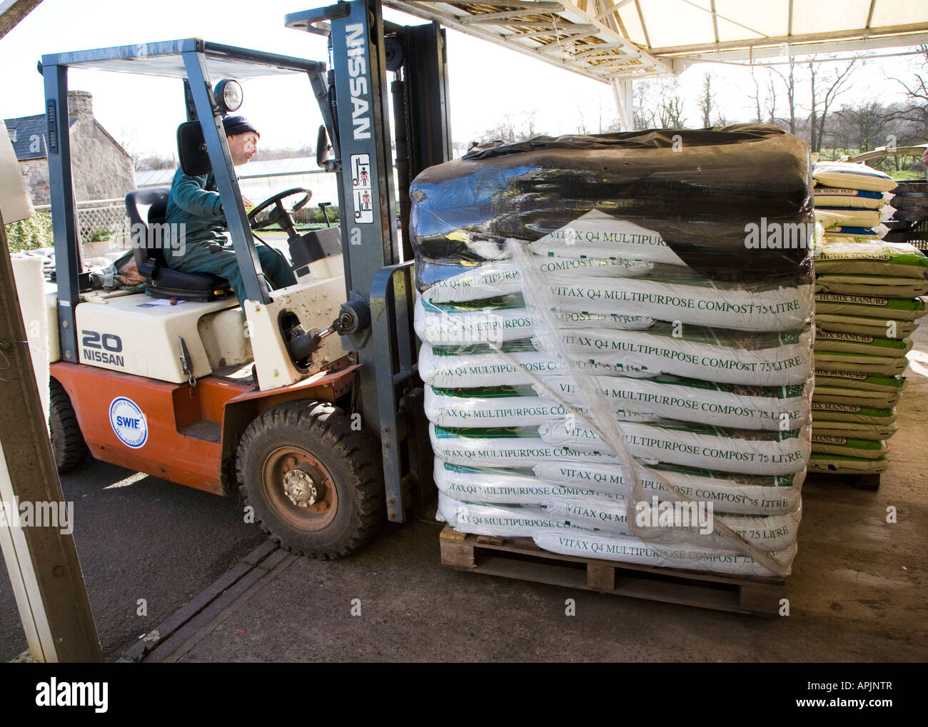 Compost bags delivering hi-res stock photography and images - Alamy