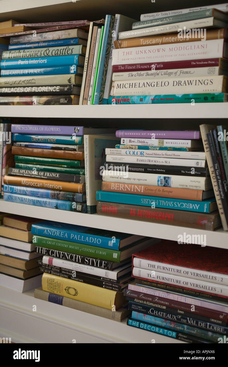 Book shelf art home hi-res stock photography and images - Alamy