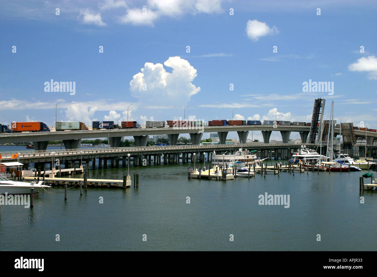 Seaport boulevard bridge hi-res stock photography and images - Alamy