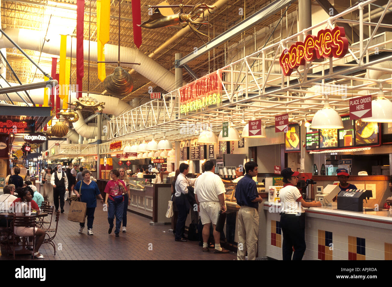 Corner mall hi-res stock photography and images - Alamy