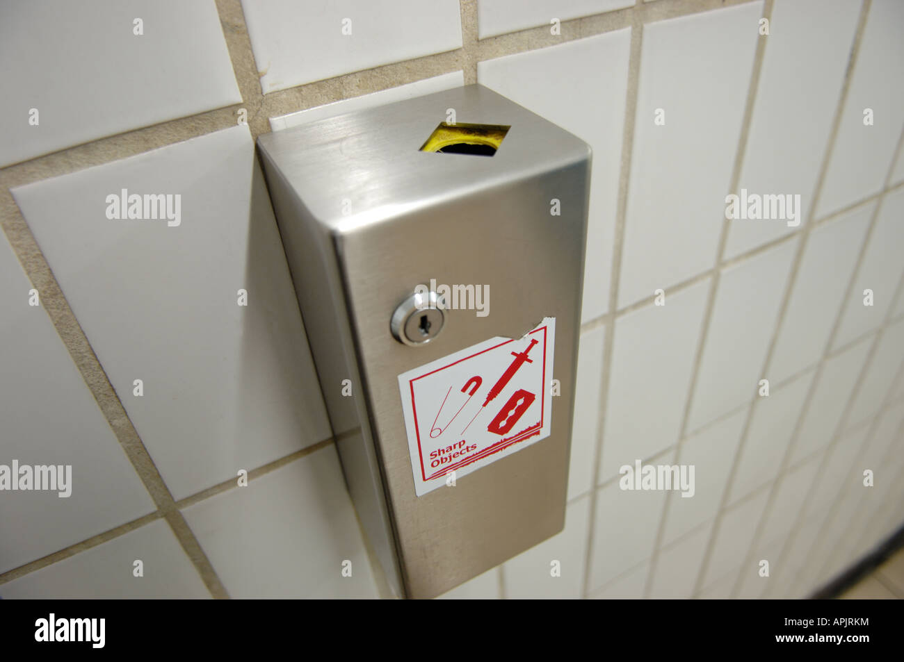 Needle disposal hi-res stock photography and images - Alamy
