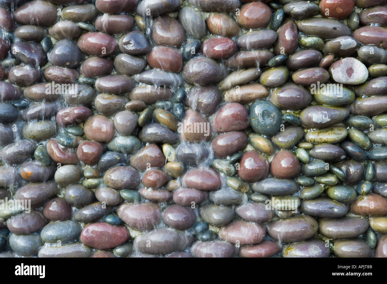 Pebble pebbles fountain hi-res stock photography and images - Alamy