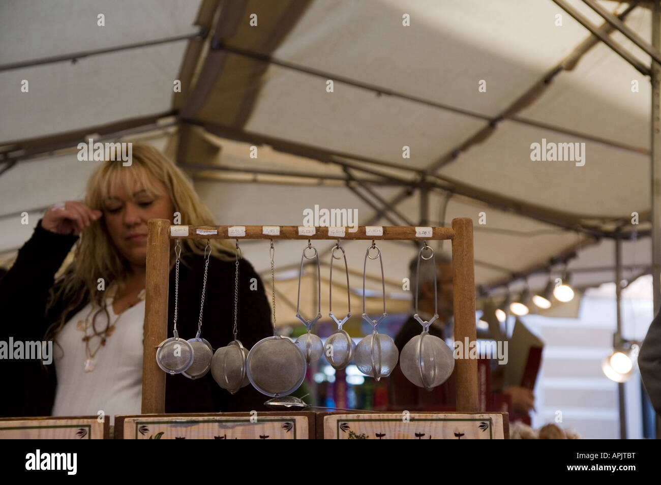 Crafts stand in a street market. Barcelona Stock Photo - Alamy