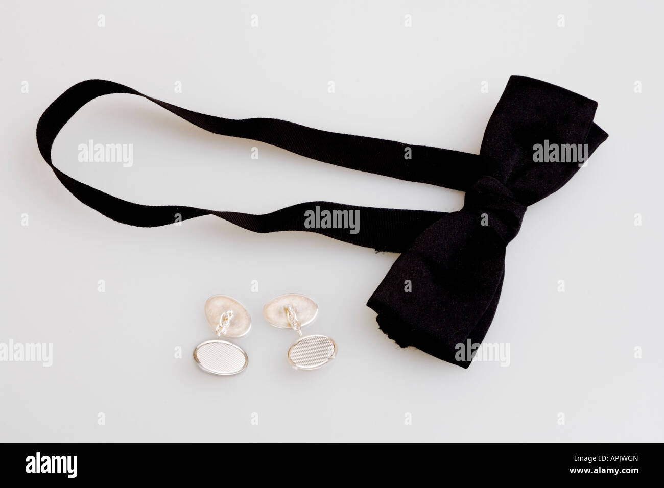 Pre tied bow tie hi-res stock photography and images - Alamy