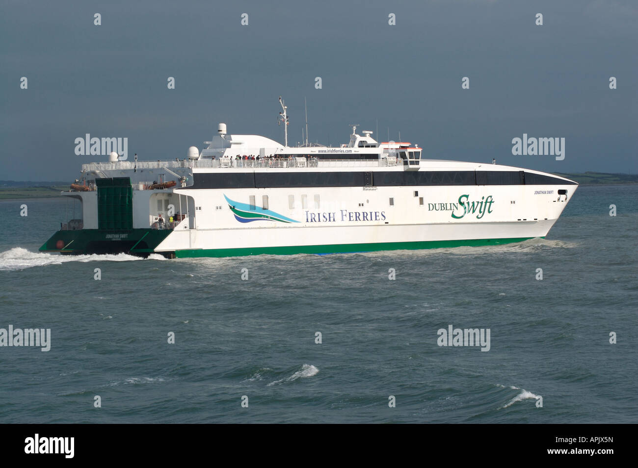 Irish Ferry Jonathan Swift Holyhead Port Stock Photo - Alamy
