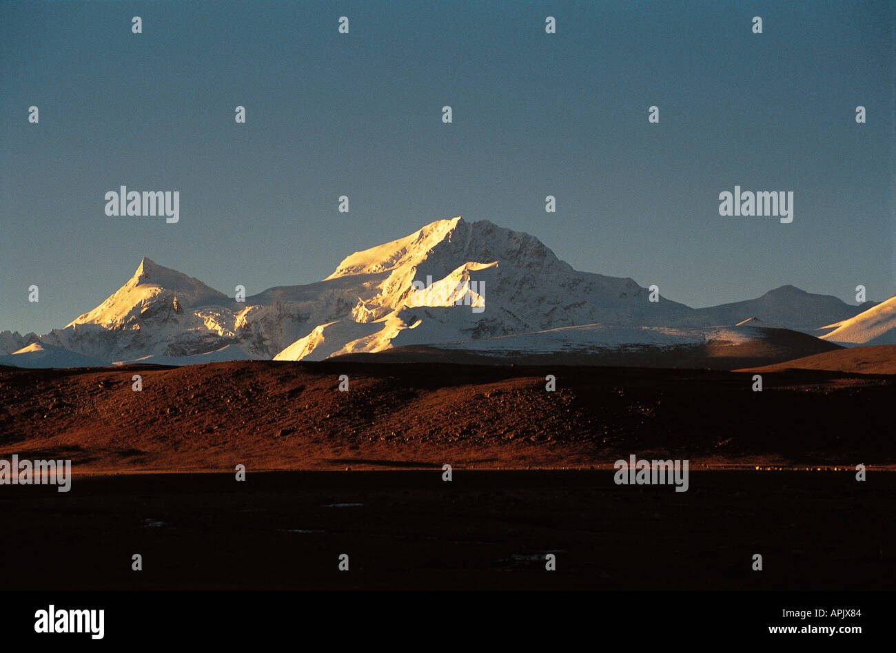 Pangma hi-res stock photography and images - Alamy