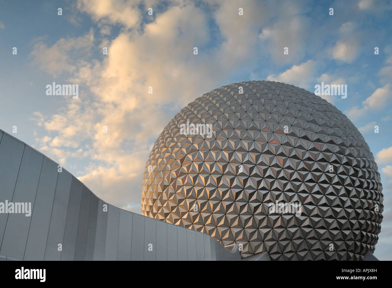 Geosphere hi-res stock photography and images - Alamy