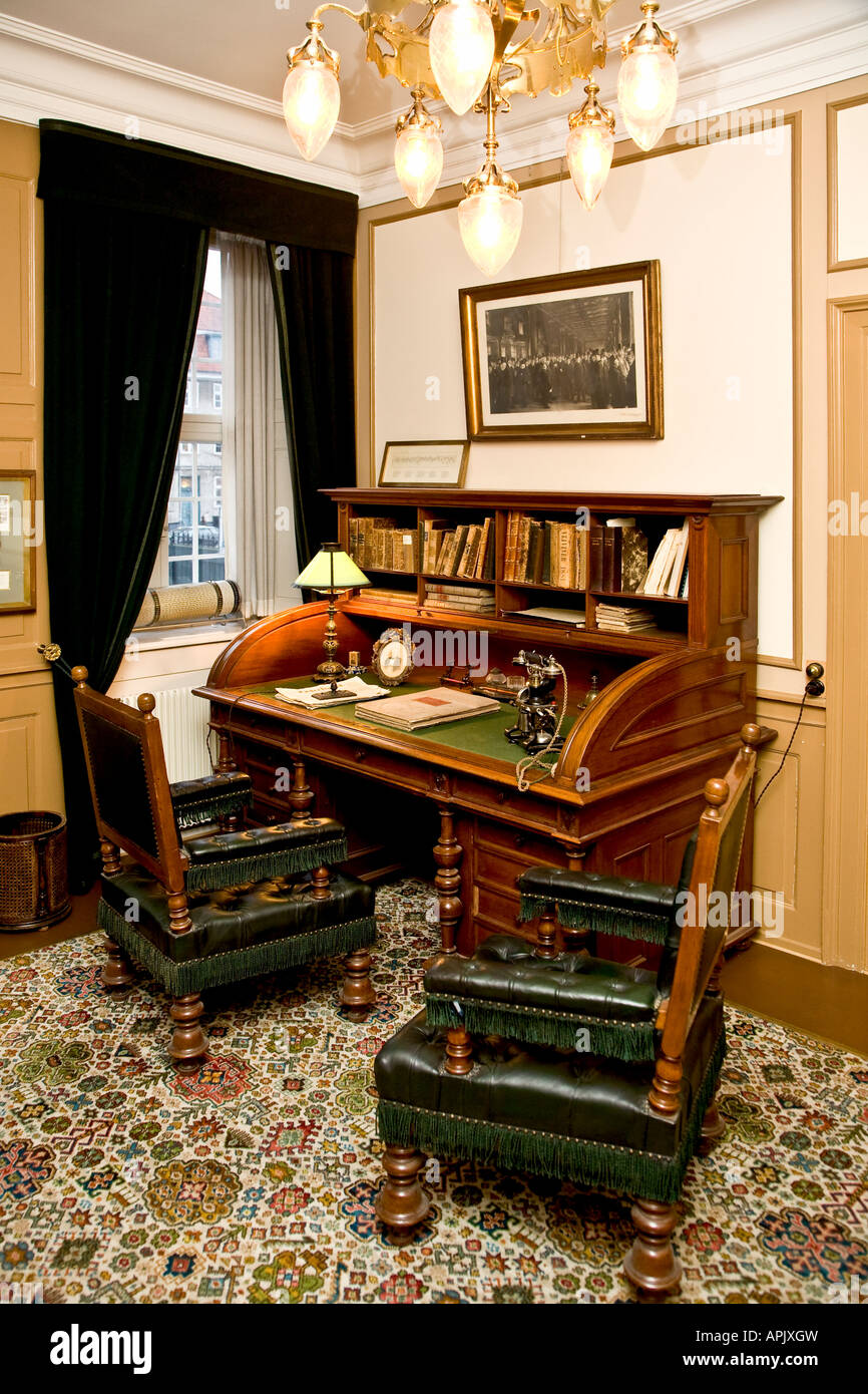 Old office interior Stock Photo - Alamy