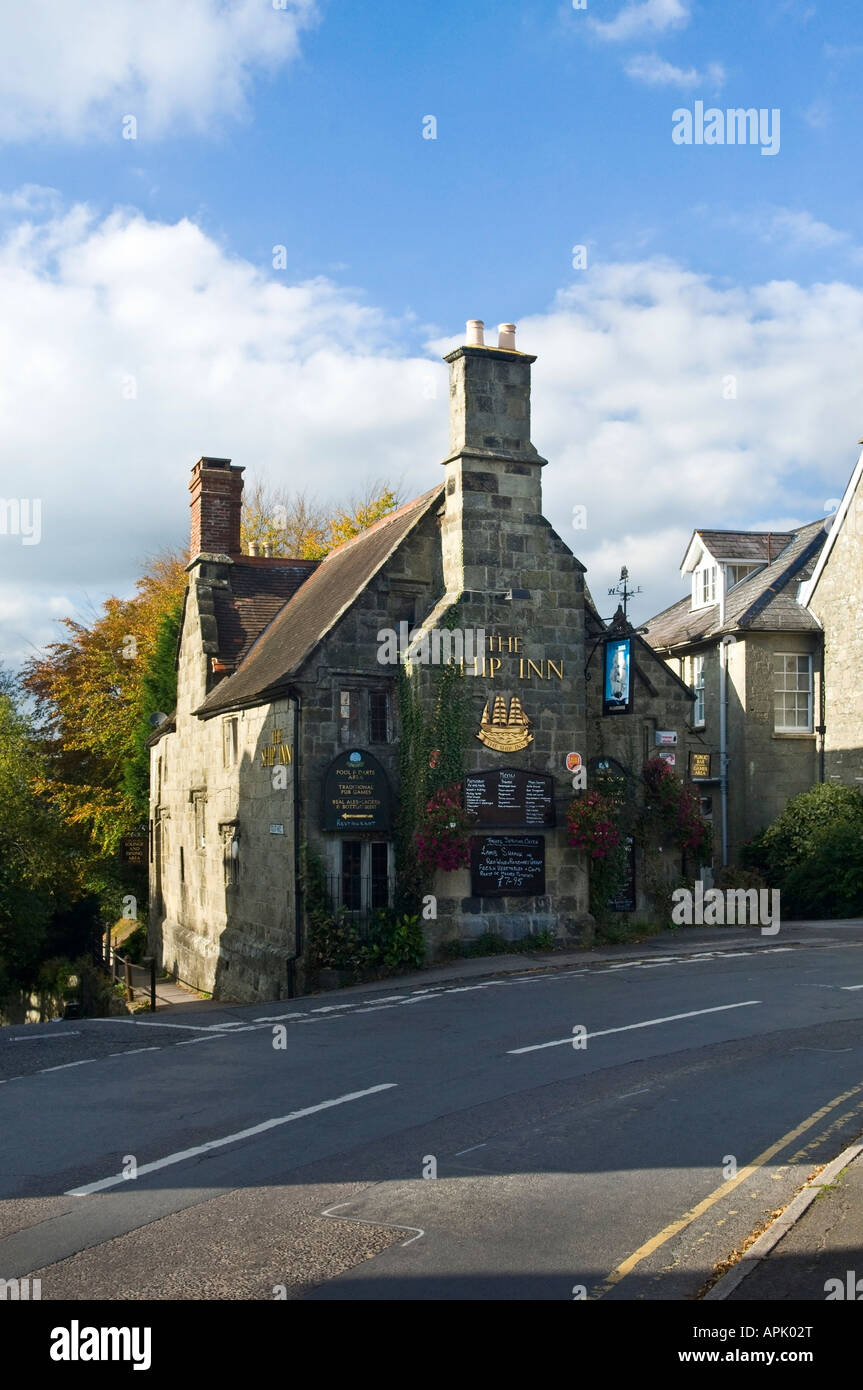 The Ship Inn in the town of Shaftesbury Dorset England UK Stock Photo ...