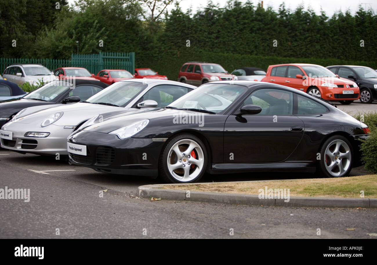 Porsche side profile hi-res stock photography and images - Alamy