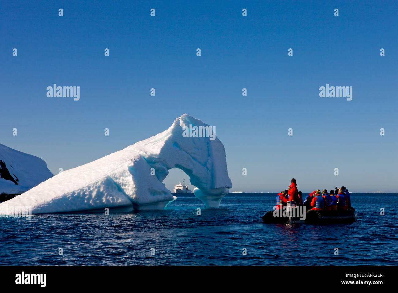 Antarctica zodiac arch hi-res stock photography and images - Alamy
