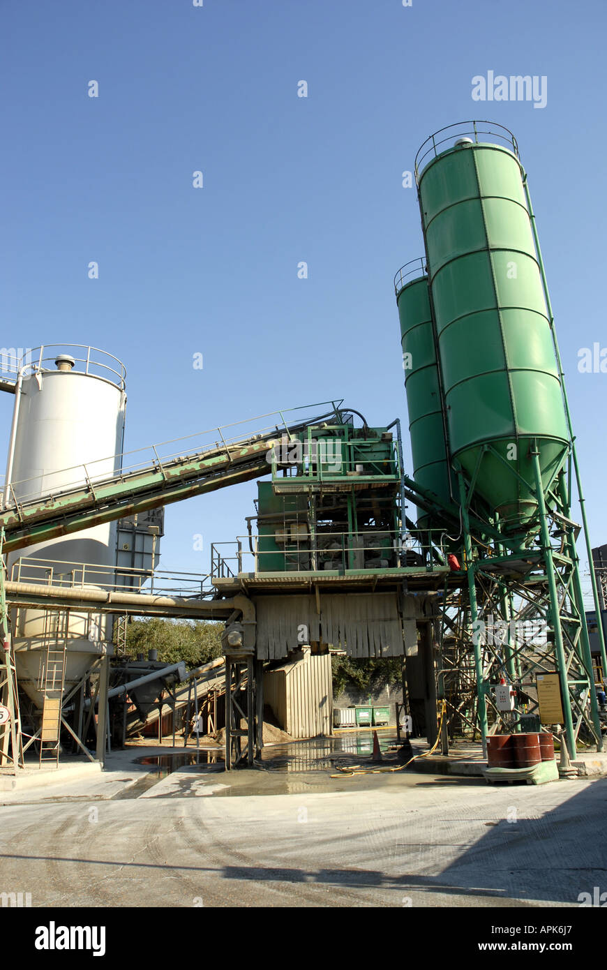 The Hanson company premix concrete works Carpenters Road Stratford ...