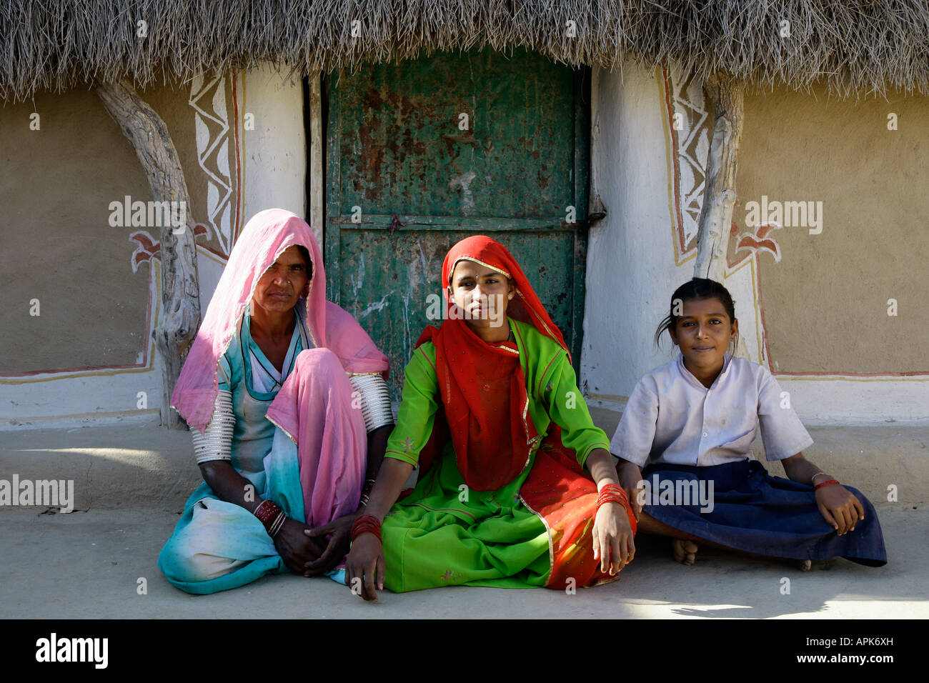 Rajasthani family portrait hi-res stock photography and images - Alamy
