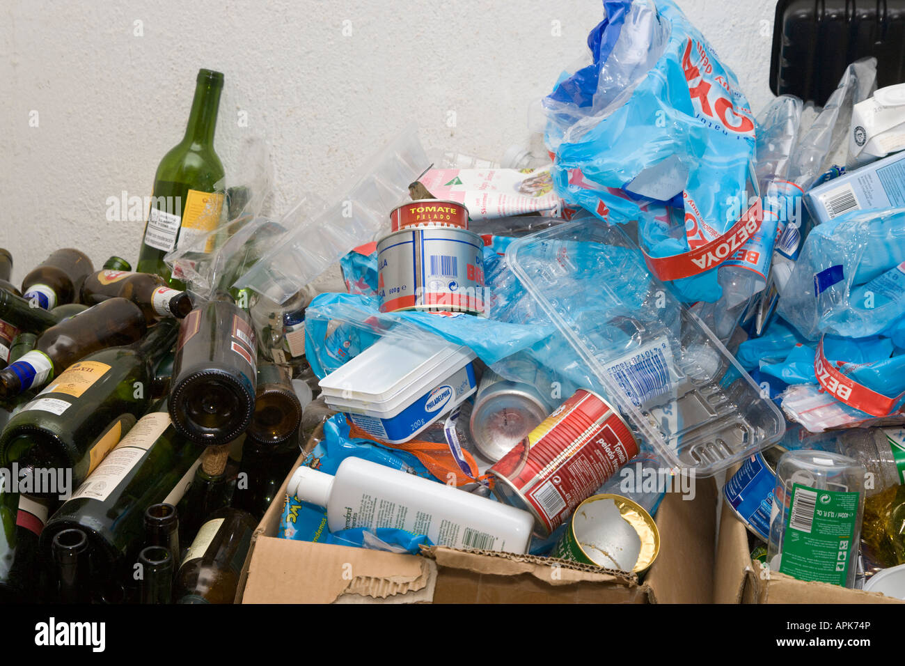 Household waste for recycling Stock Photo - Alamy