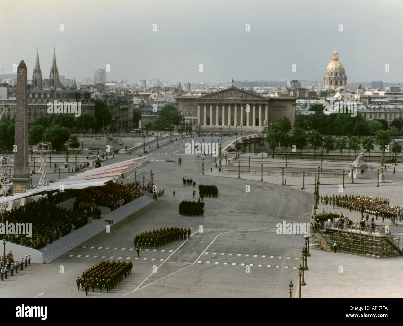 Juillet quatorze July 14th Military parade on Place de la Concorde ...