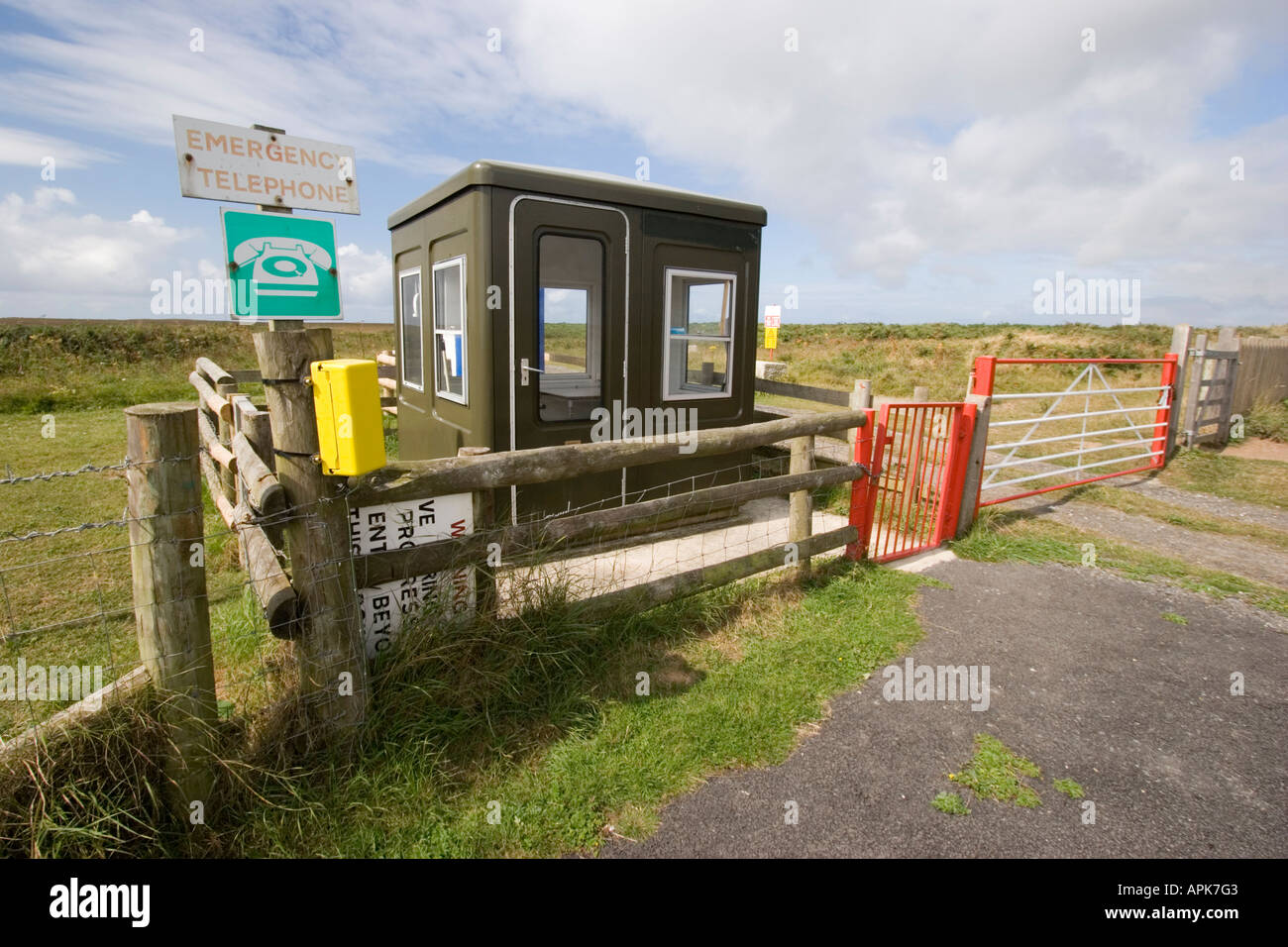 British army observation post hi-res stock photography and images - Alamy