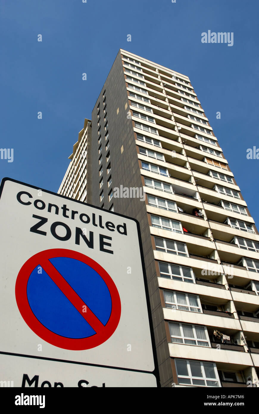 Council housing tower block in Carpenters Road Stratford London Stock ...