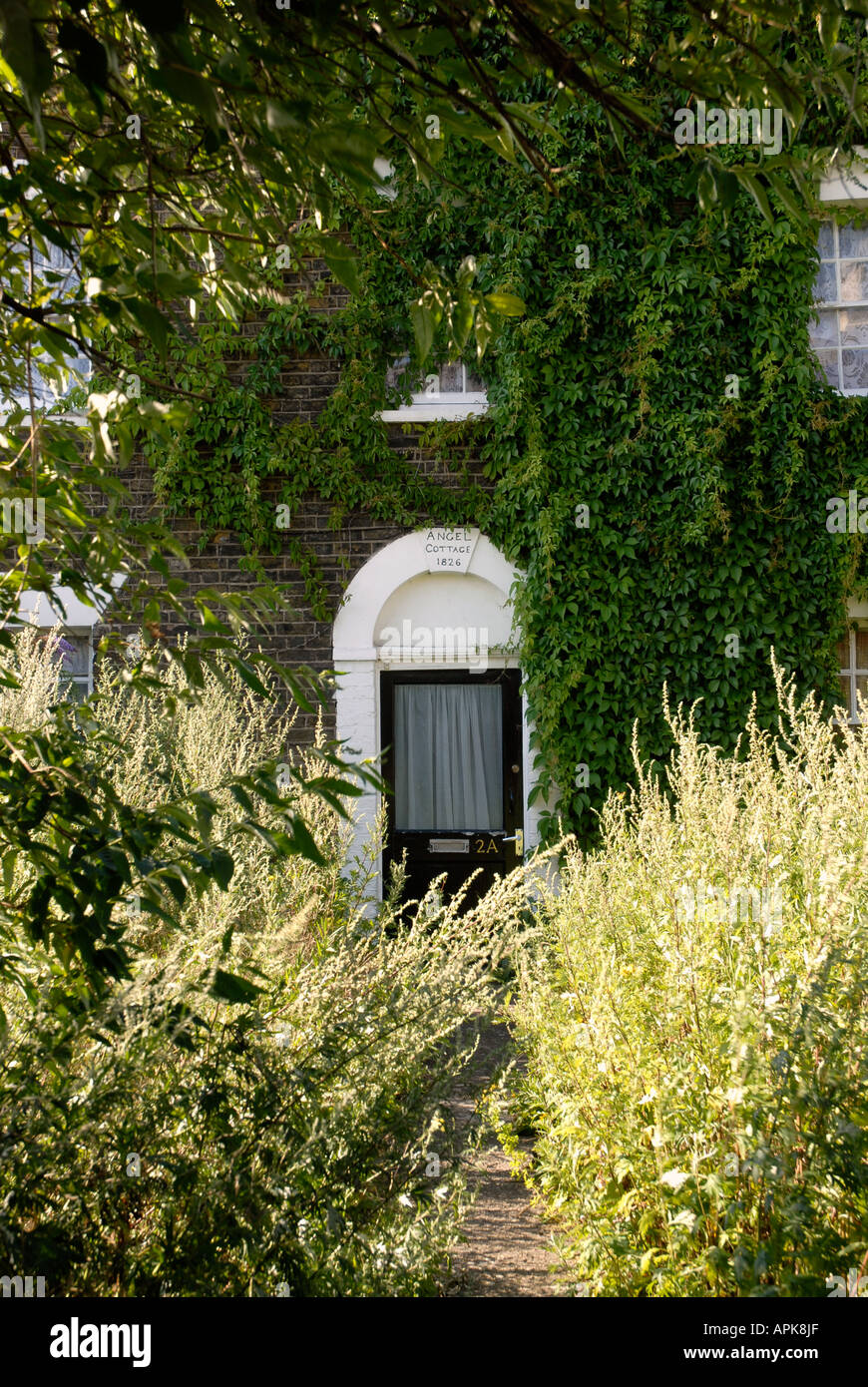 Angel cottage hi-res stock photography and images - Alamy