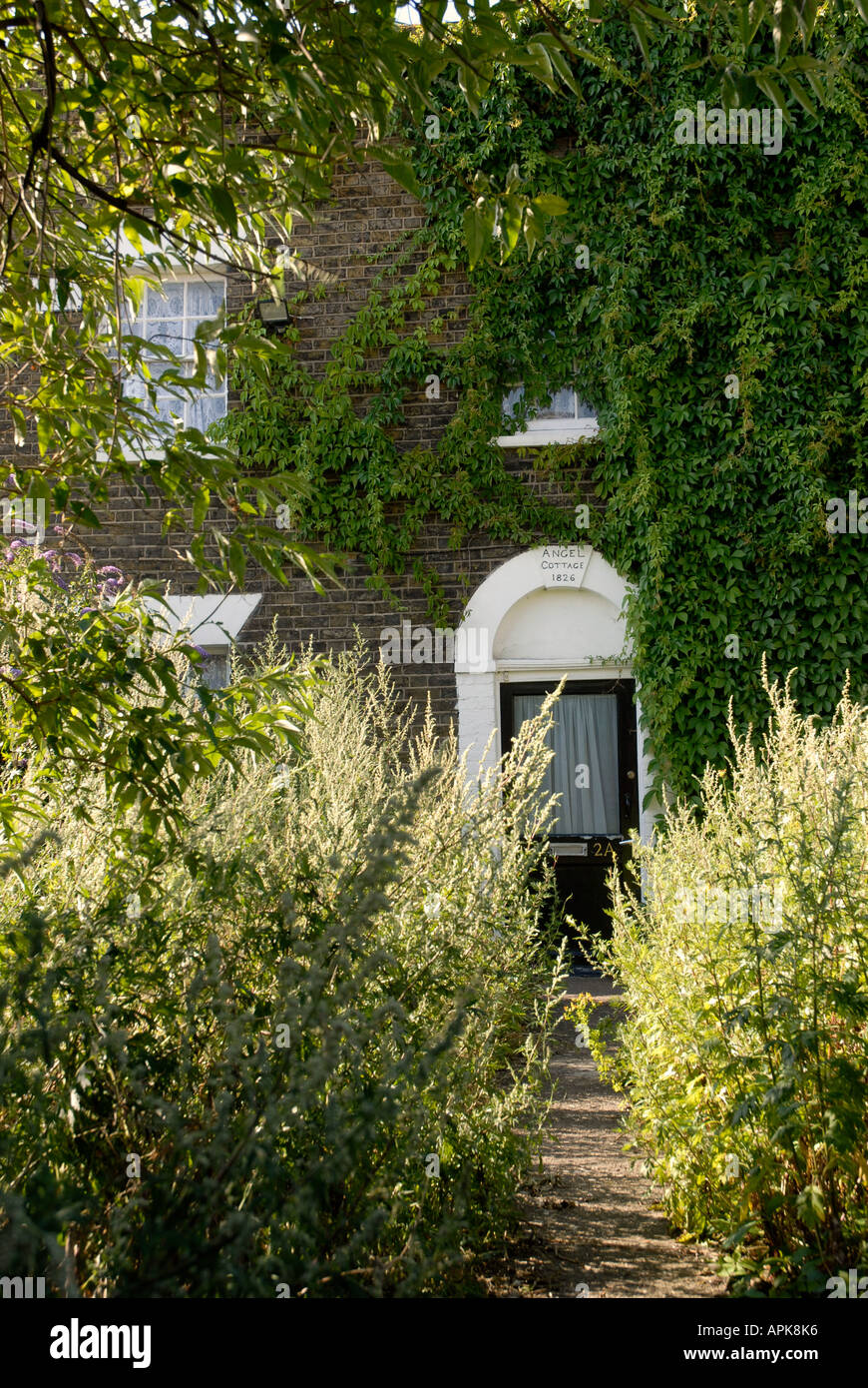 Angel cottage hi-res stock photography and images - Alamy