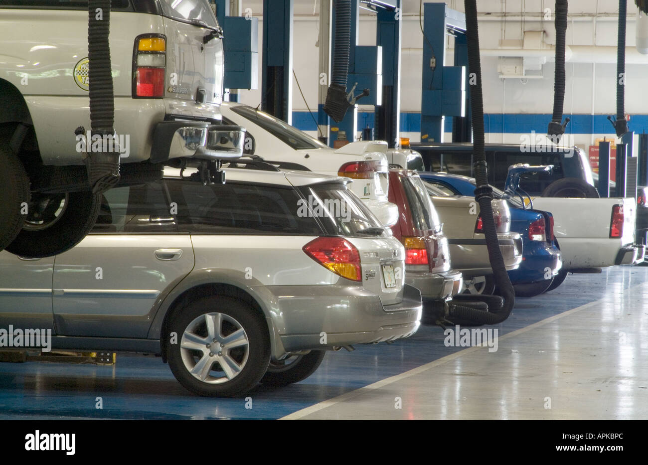 Inside of a garage hi-res stock photography and images - Alamy