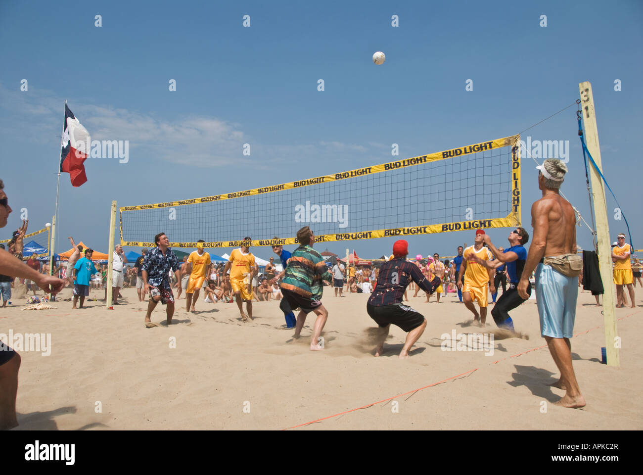 California Manhattan Beach Surf Festival volleyball Stock Photo - Alamy