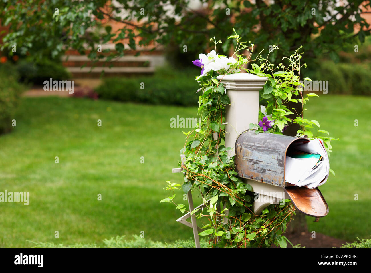 Image mailbox full mail hi-res stock photography and images - Alamy