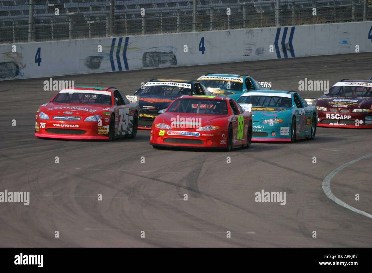 V8 nascar type stock cars hi-res stock photography and images - Alamy