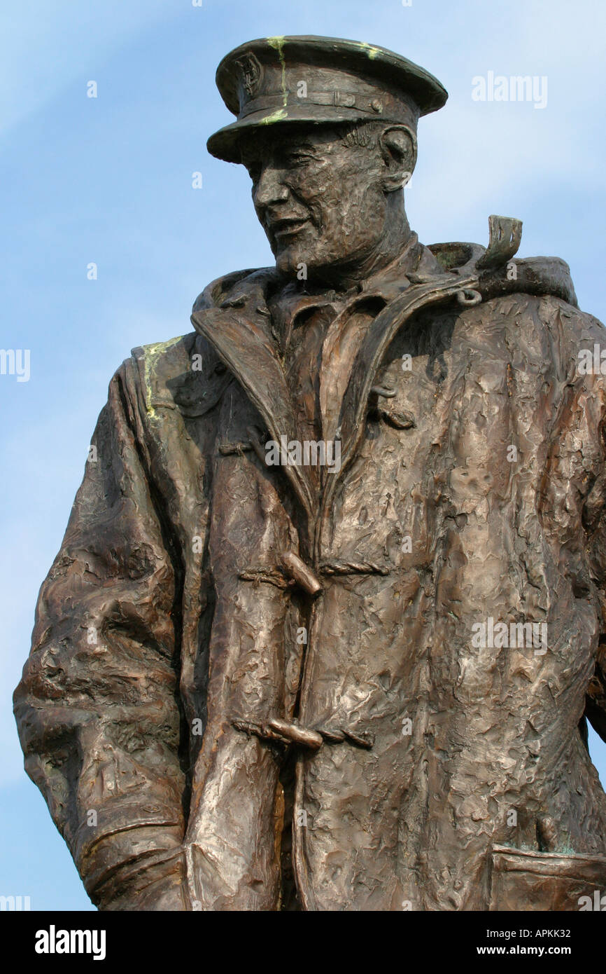 Statue of David Stiling, founder of SAS Stock Photo - Alamy