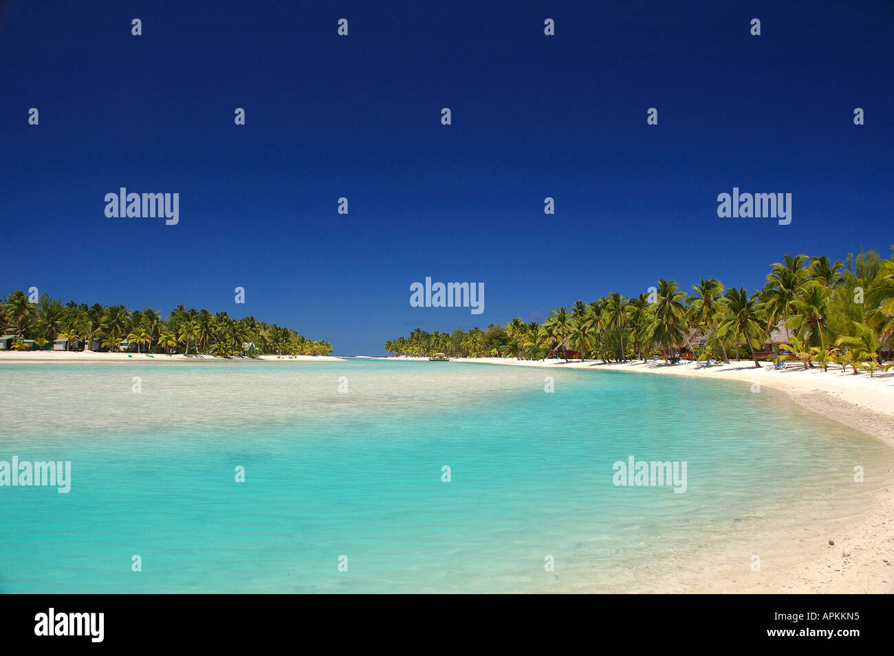 Shallow lagoon between two islands in Aitutaki Atoll Cook Islands Stock ...