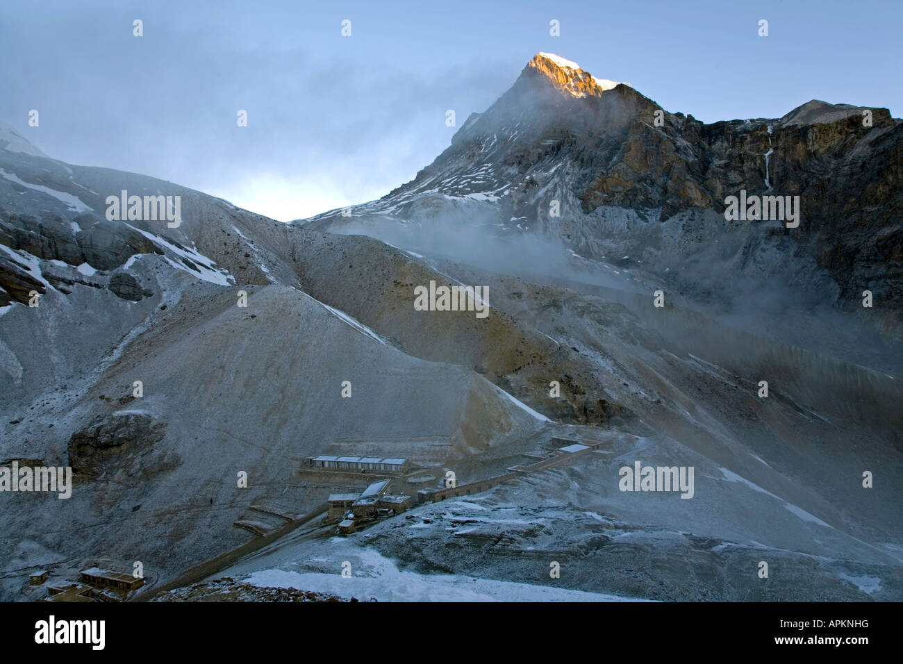 Thorung Phedi High Resolution Stock Photography and Images - Alamy