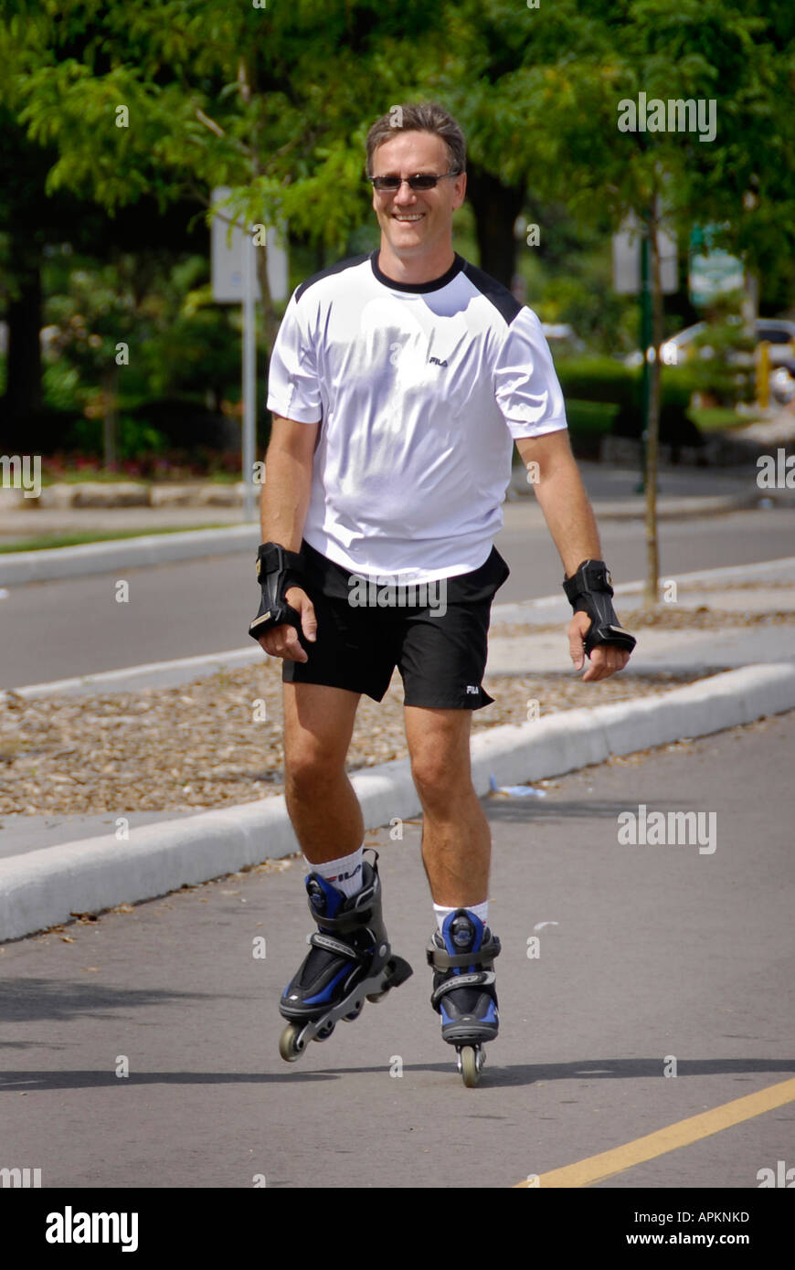 Rollerblade performance hi-res stock photography and images - Alamy