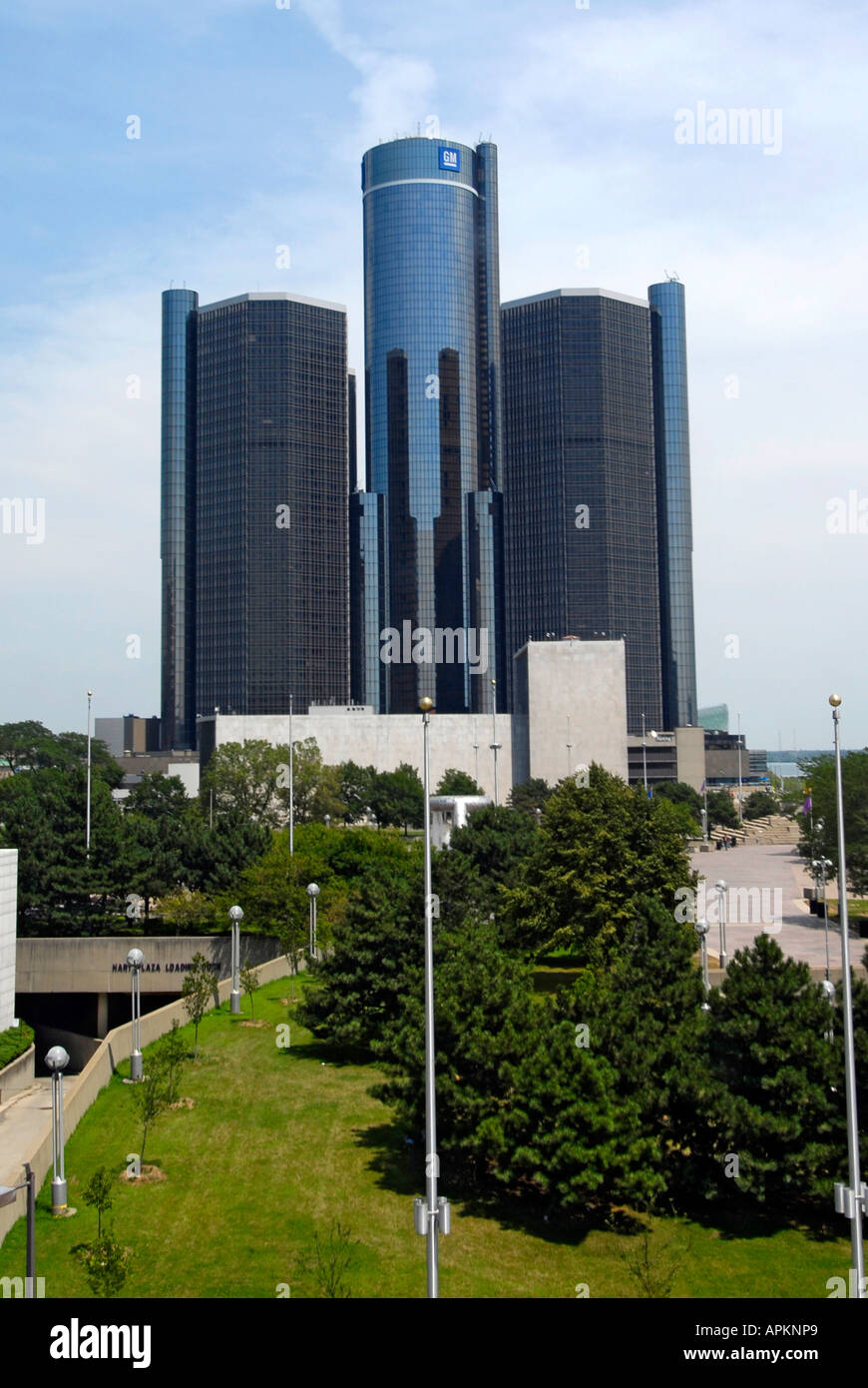 Detroit Michigan skyline featuring the GM General Motors world ...