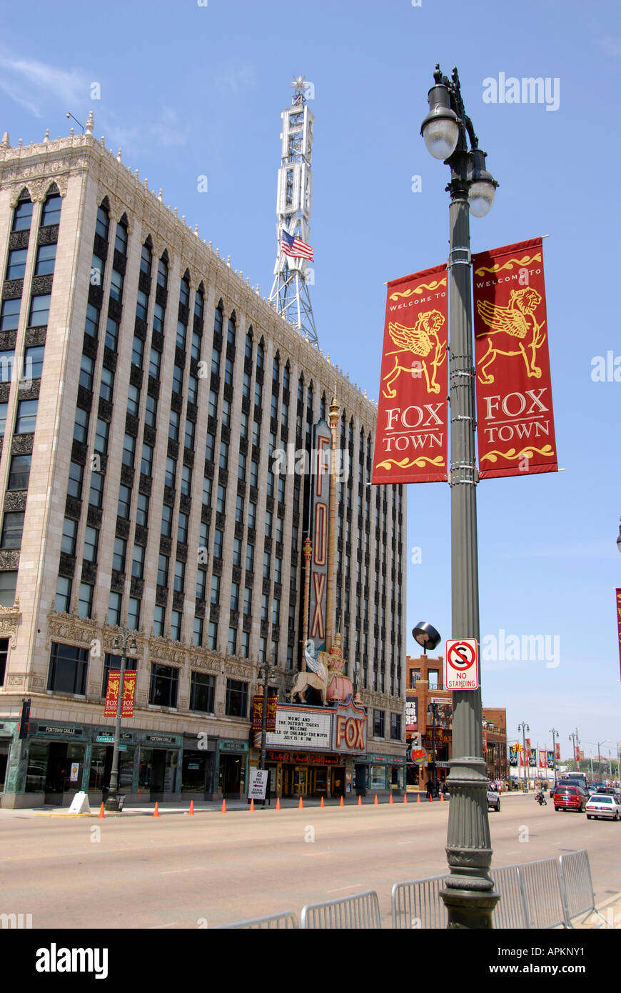 The Fox Theater District on Woodward Avenue in downtown Detroit ...