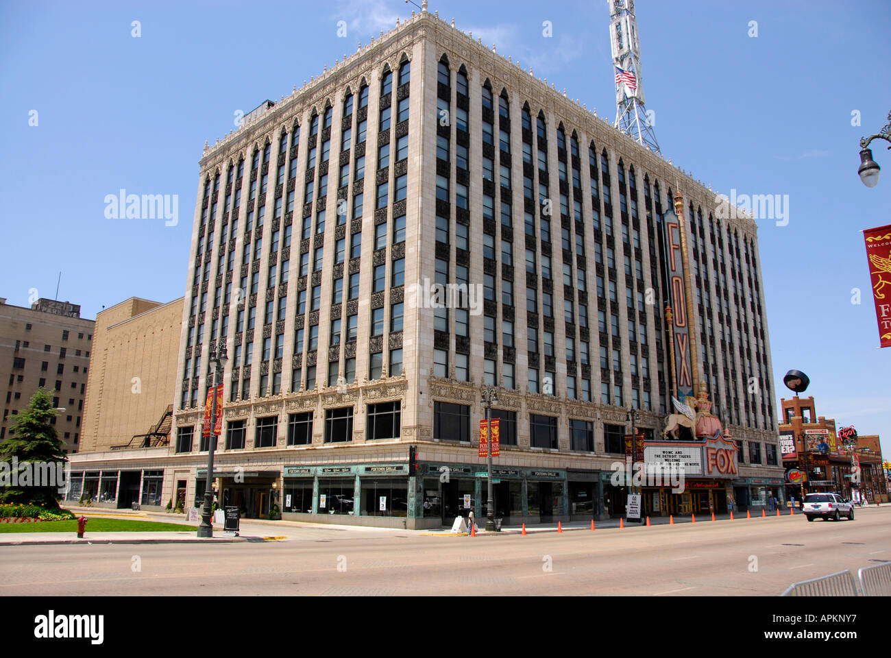 The Fox Theater District on Woodward Avenue in downtown Detroit ...