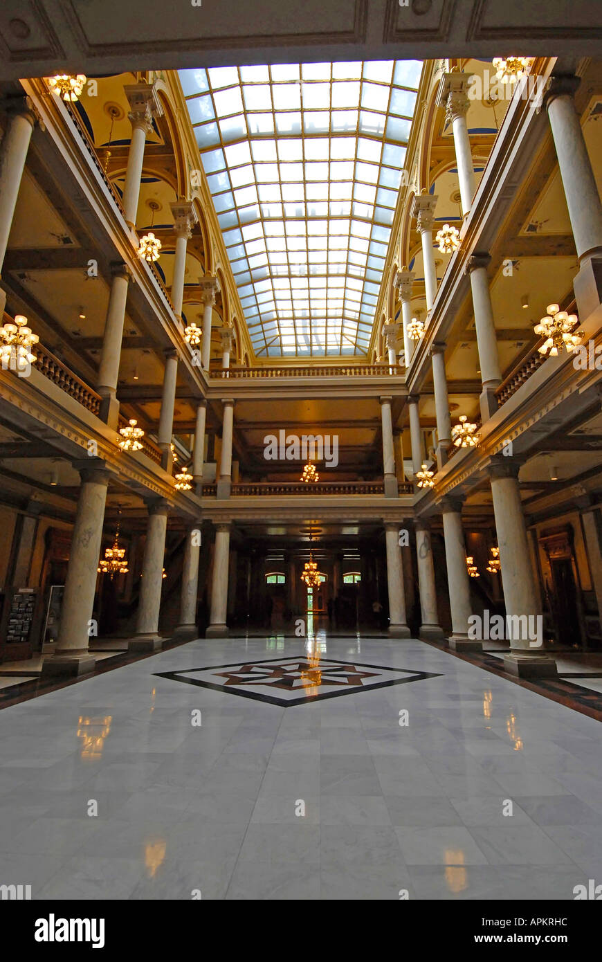 The State Capitol Building at Indianapolis Indiana IN Stock Photo - Alamy