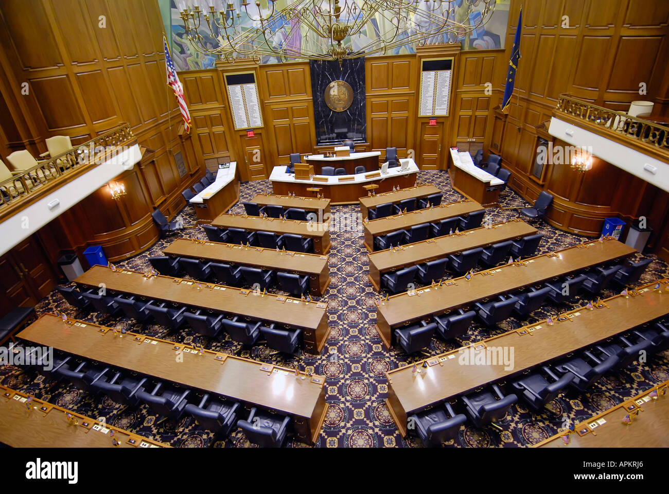 The State Capitol Building at Indianapolis Indiana IN and the House of ...