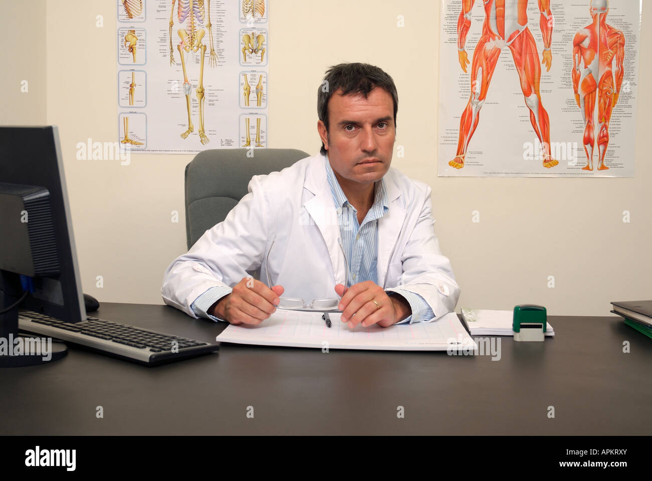 Laboratory and surgical building hi-res stock photography and images ...