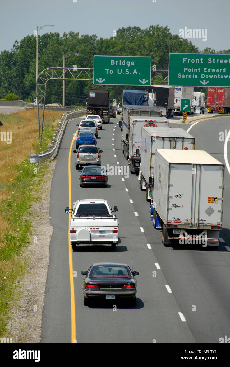 International border traffic jams Stock Photo - Alamy
